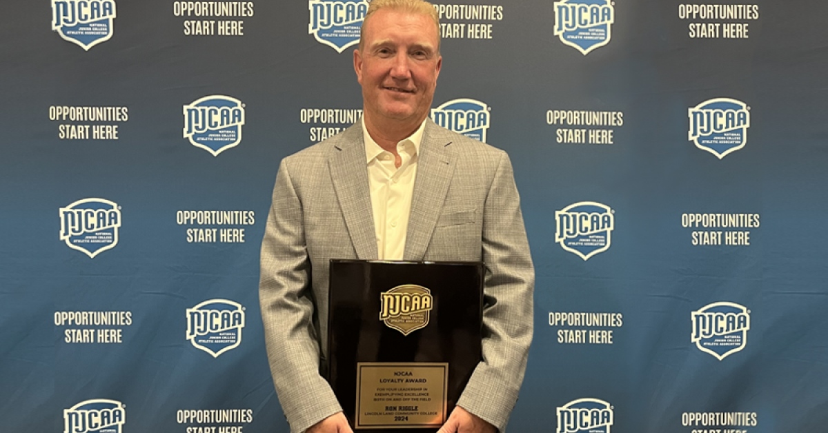 LLCC Coach Ron Riggle receives 2024 NJCAA Loyalty Award | Lincoln Land ...